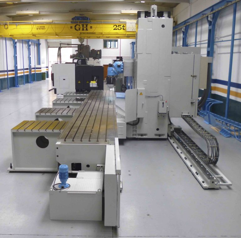 Used Moving Column Milling Machine Zayer 30 KM 10000