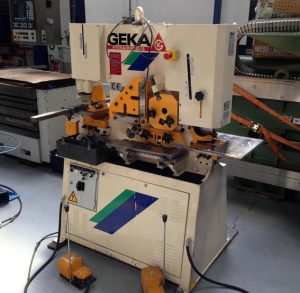 Used Guillotine GEKA at Colas Machinery