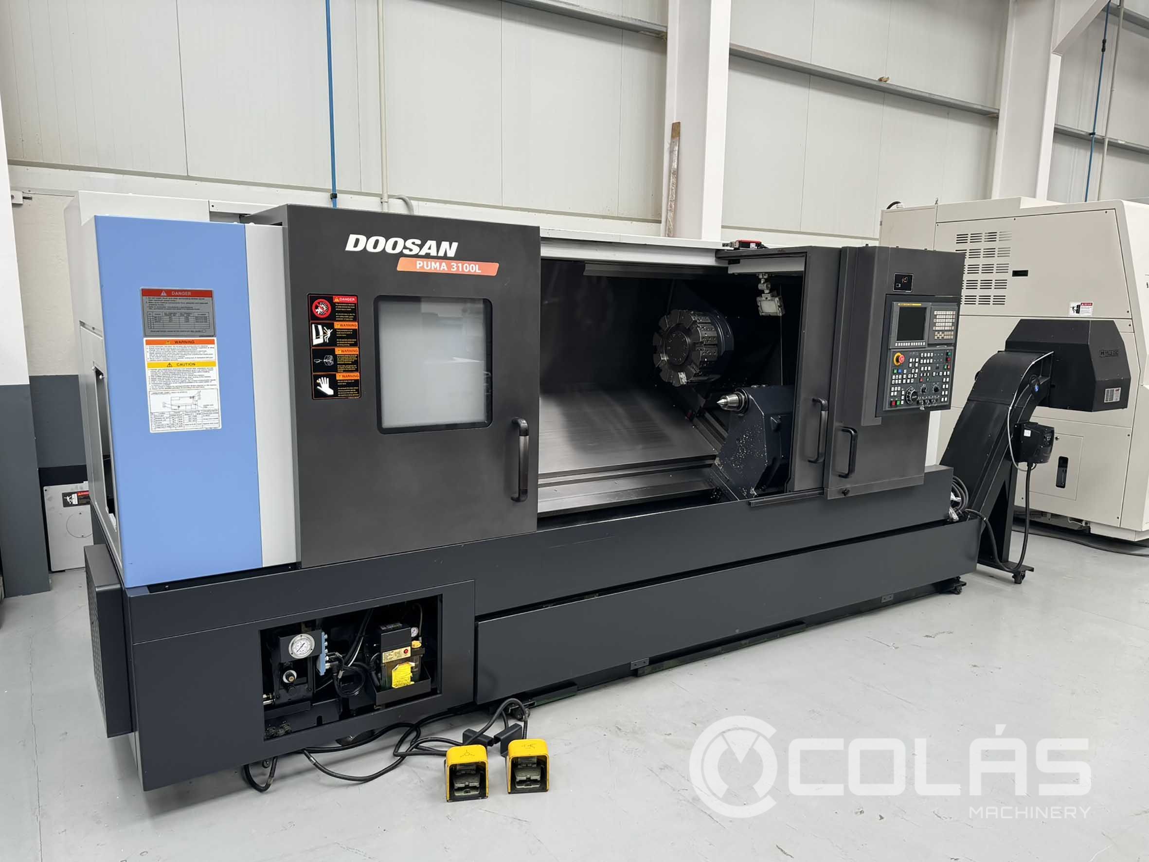 DOOSAN PUMA 3100 L Maquinaria Colas